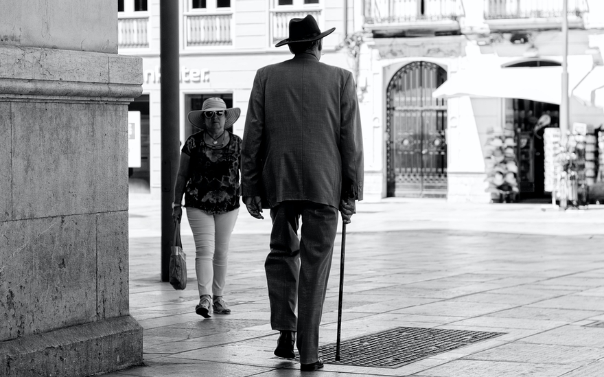 How To Choose a Walking Cane? - WalkingCanes.com